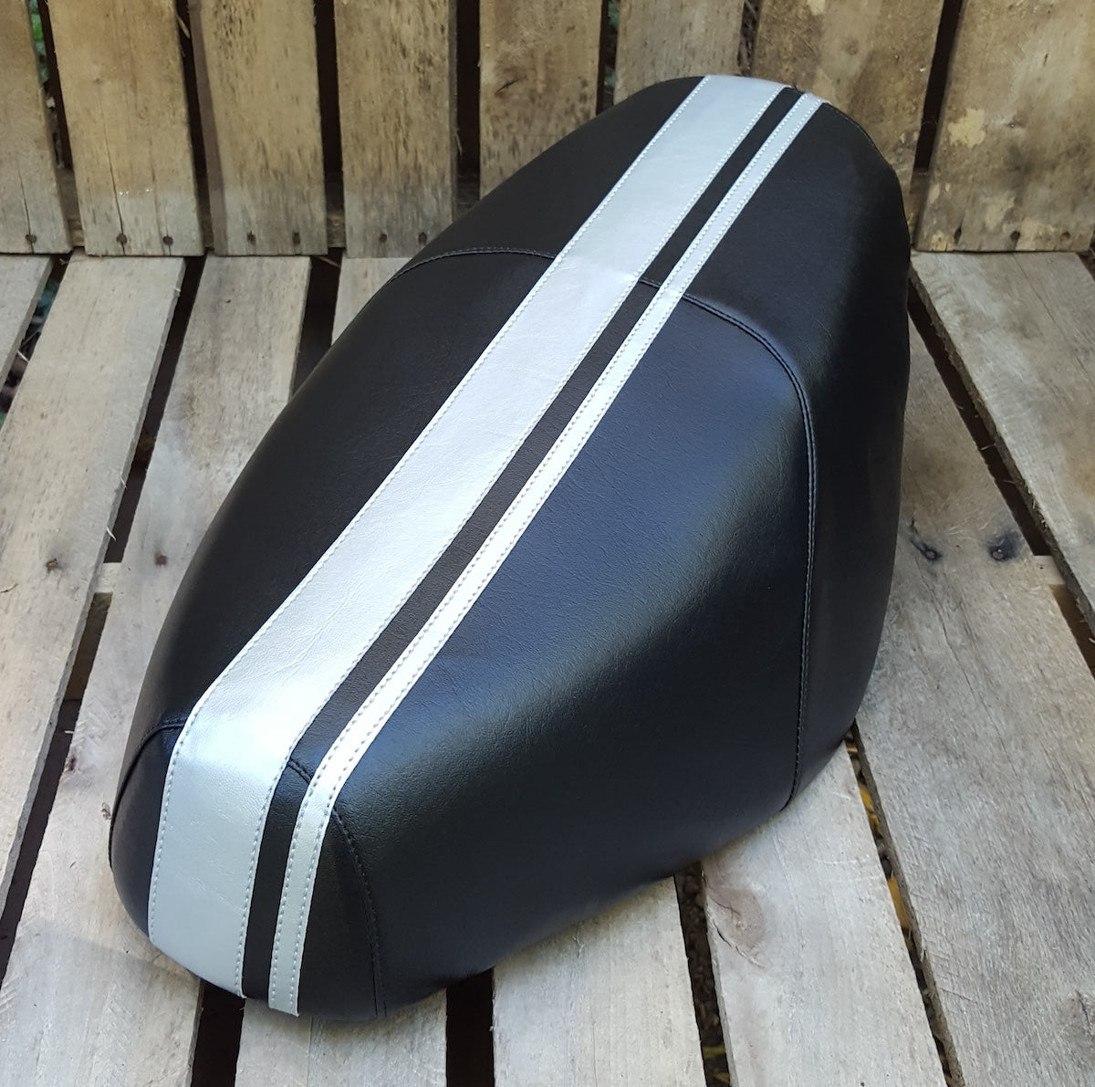Genuine Buddy Dual Black with Racing Stripe Seat Cover – Cheeky Seats ...