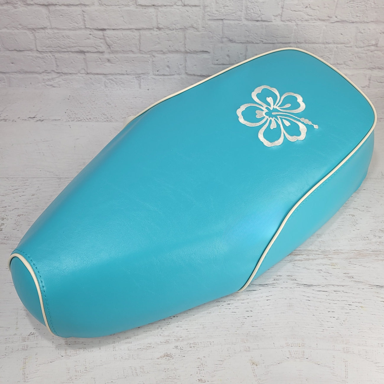 Genuine Buddy Kick Seat Cover Turquoise Blue with Hibiscus – Cheeky ...