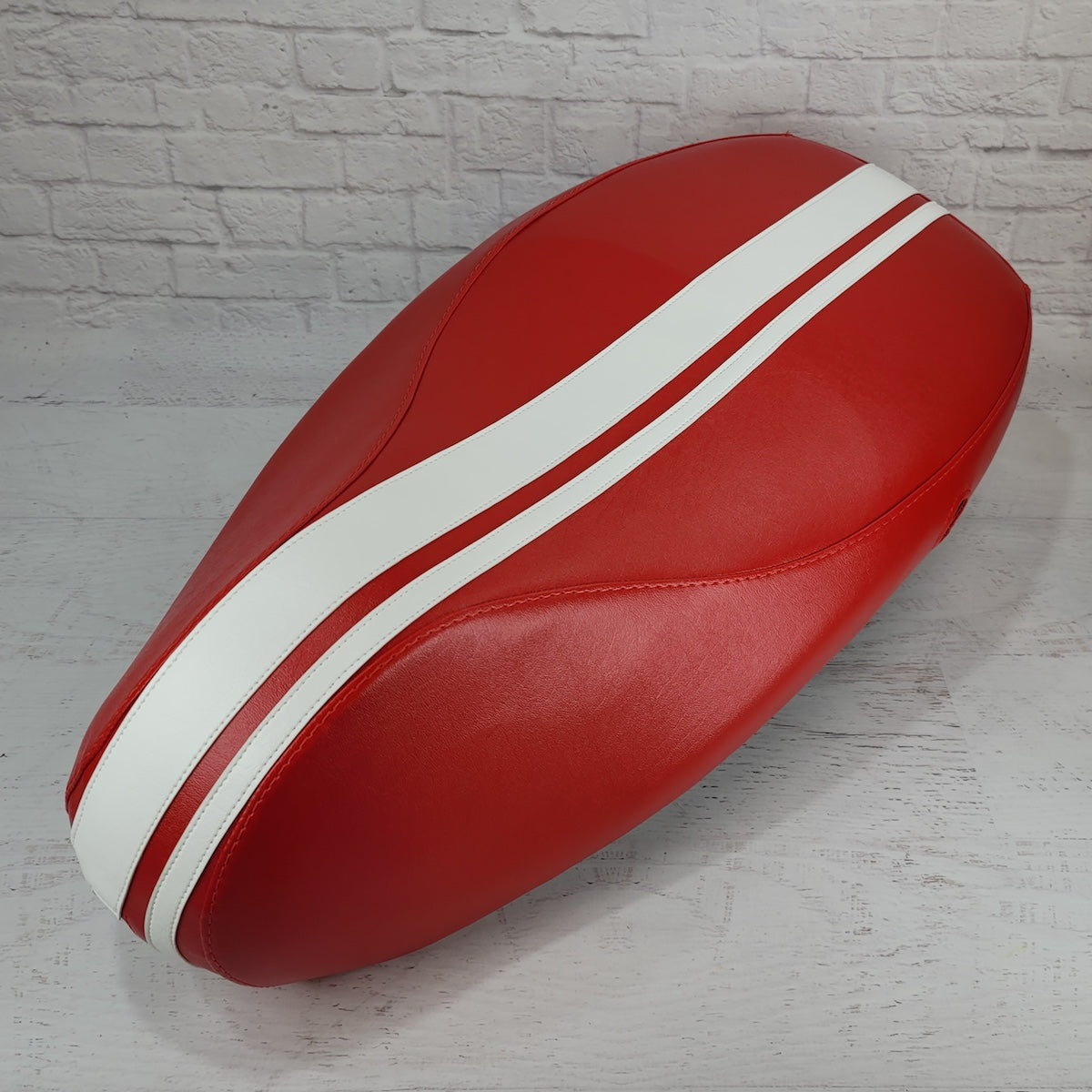Vespa Sprint Primavera Red with Racing Stripes Scooter Seat Cover ...